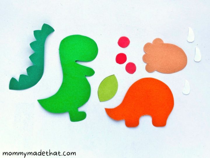 Adorable Dinosaur Bookmarks (With Printable Template)