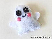 Cute Felt Ghost Craft (With Free Printable Pattern!)