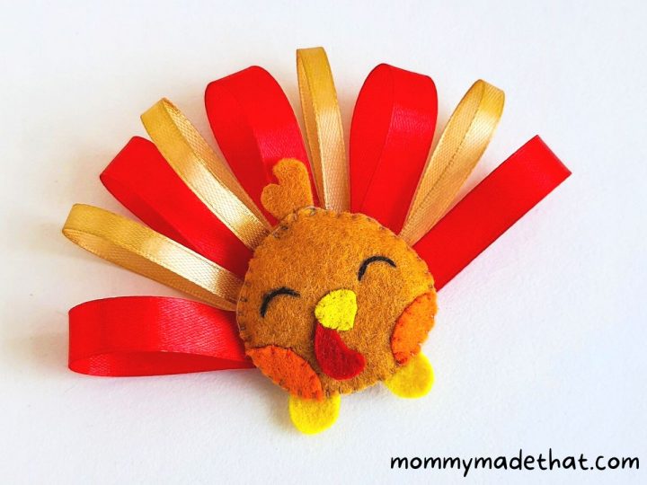 The Cutest Felt Turkey (With Free Printable Pattern!)
