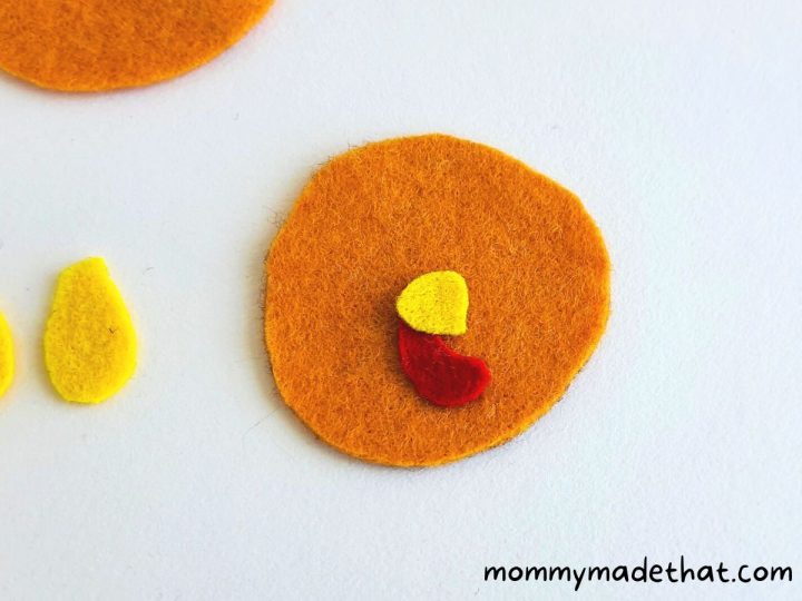 The Cutest Felt Turkey (With Free Printable Pattern!)