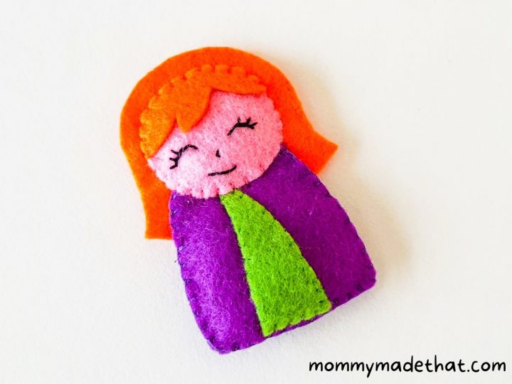 Cute Felt Witch (Grab the Free Printable Witch Pattern!)
