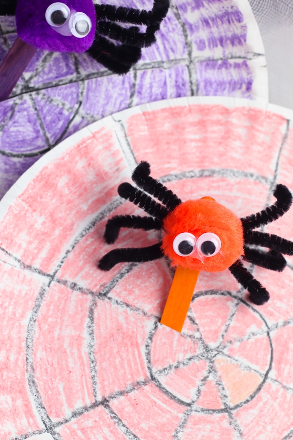 Super Cute Paper Plate Spider Craft
