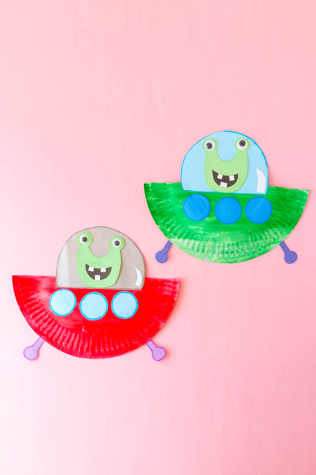 Paper Plate UFO Craft (With Free Printable Template)