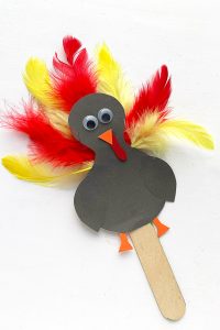 Adorable Popsicle Stick Turkey Craft for Thanksgiving (+Free Turkey ...