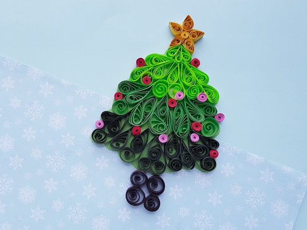 Cute DIY Quilled Christmas Tree